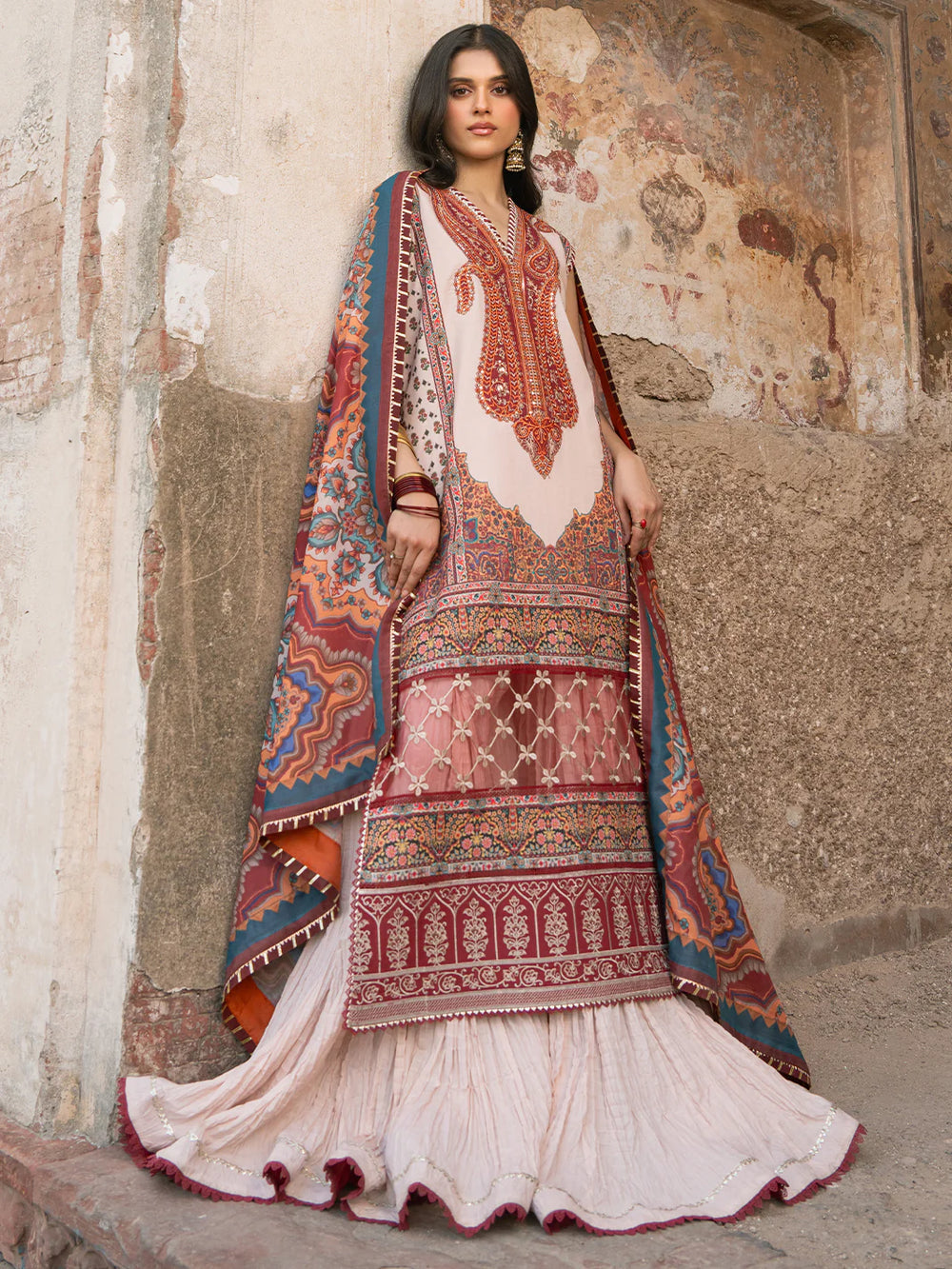 Binilyas Naqsh Naz Luxury Embroidered Lawn 3pc BINIL-NAQ-NAZ-2083-A ...
