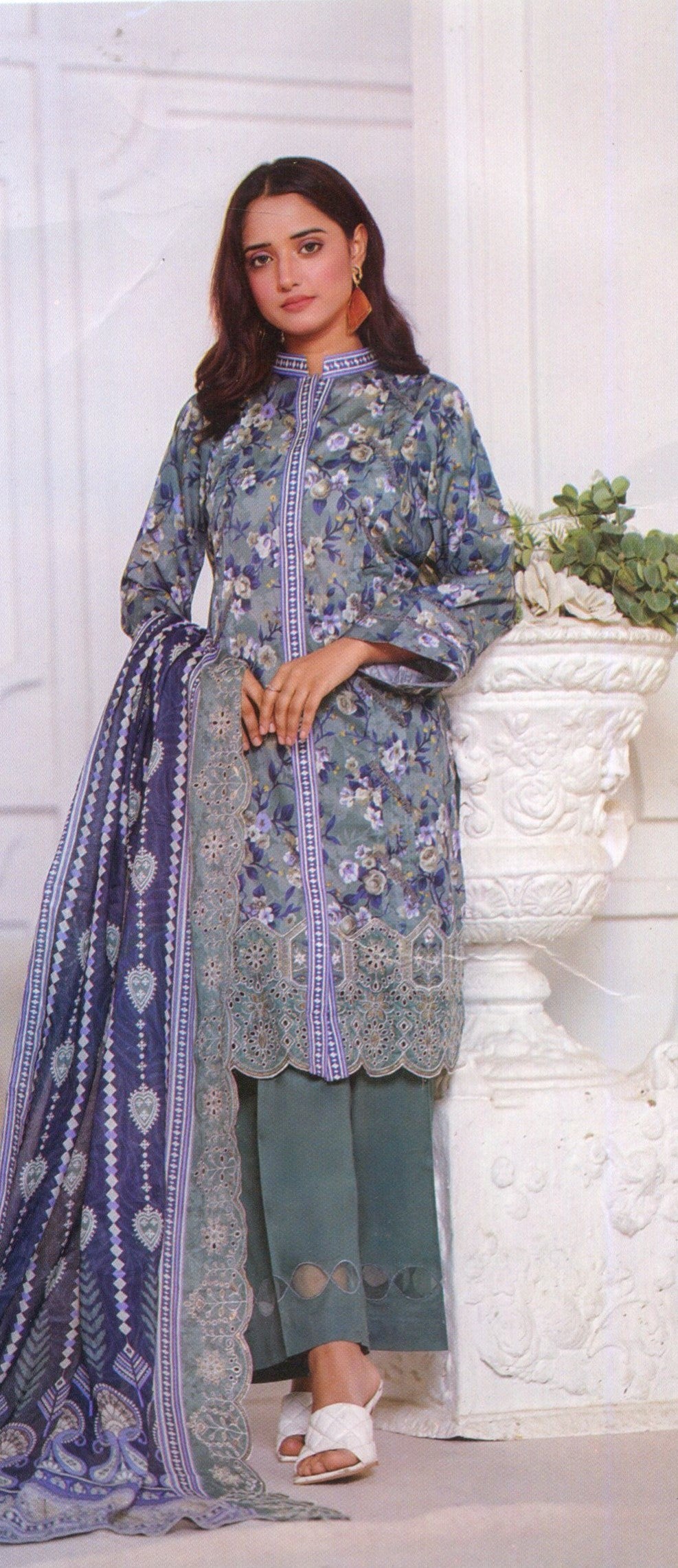 Jaffrani Cutwork VOL-10 Unstitched Embroidered Lawn 3pc JAFF-EMB-CUT ...